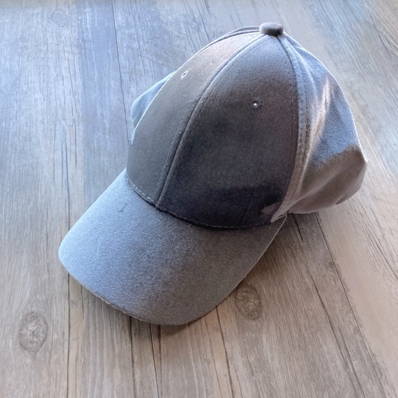 Aldo | Accessories | Aldo Velvet Baseball Cap | Poshmark